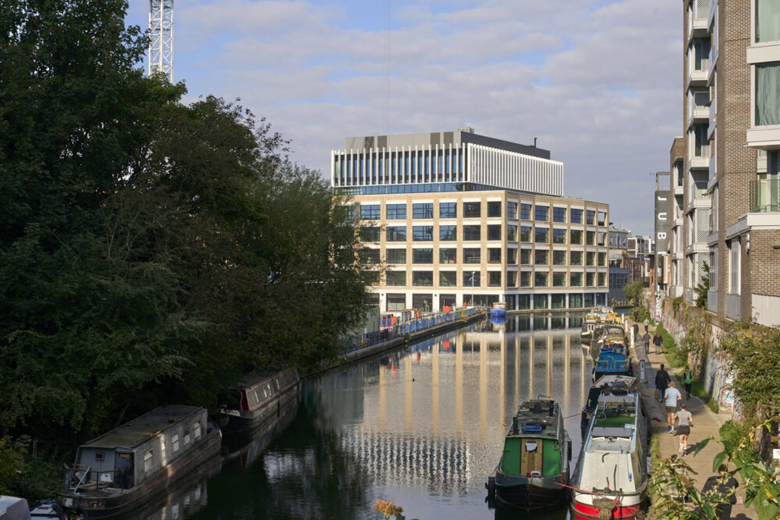 LBIC: Apex - The London BioScience Innovation Centre